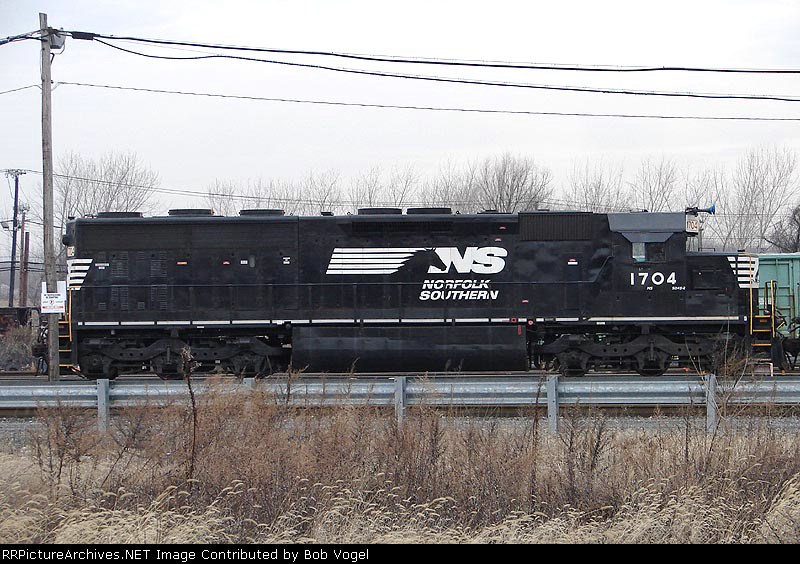NS 1704